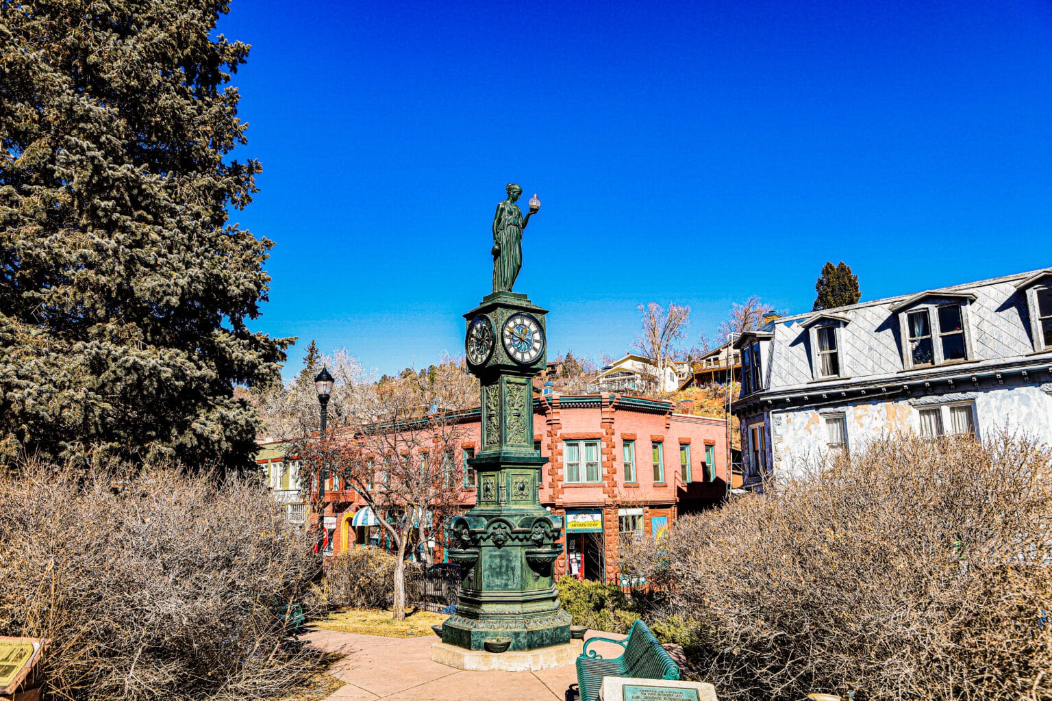 What To Do in Manitou Springs | Relocating to Colorado Springs
